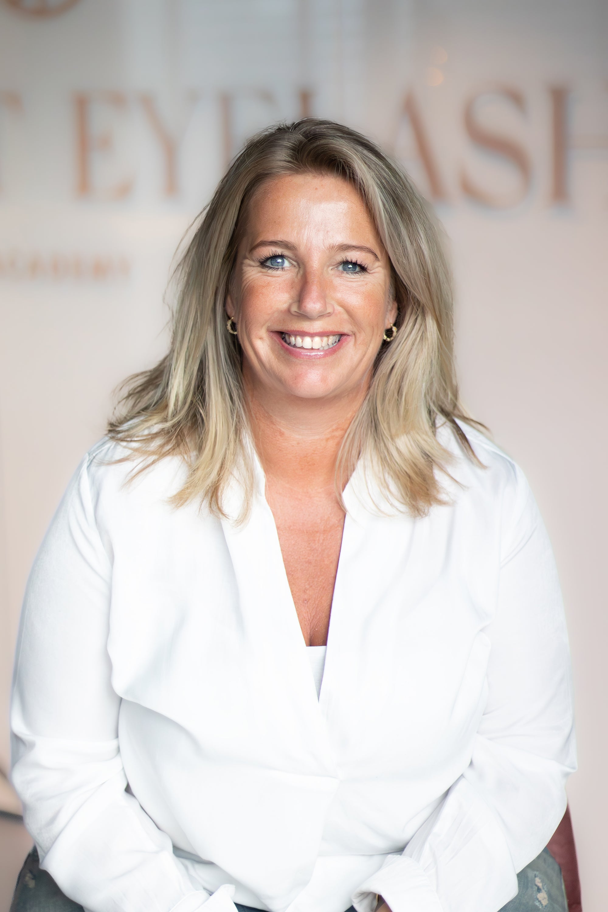 About Us: Who We Are - Over ons – PE Cosmetics