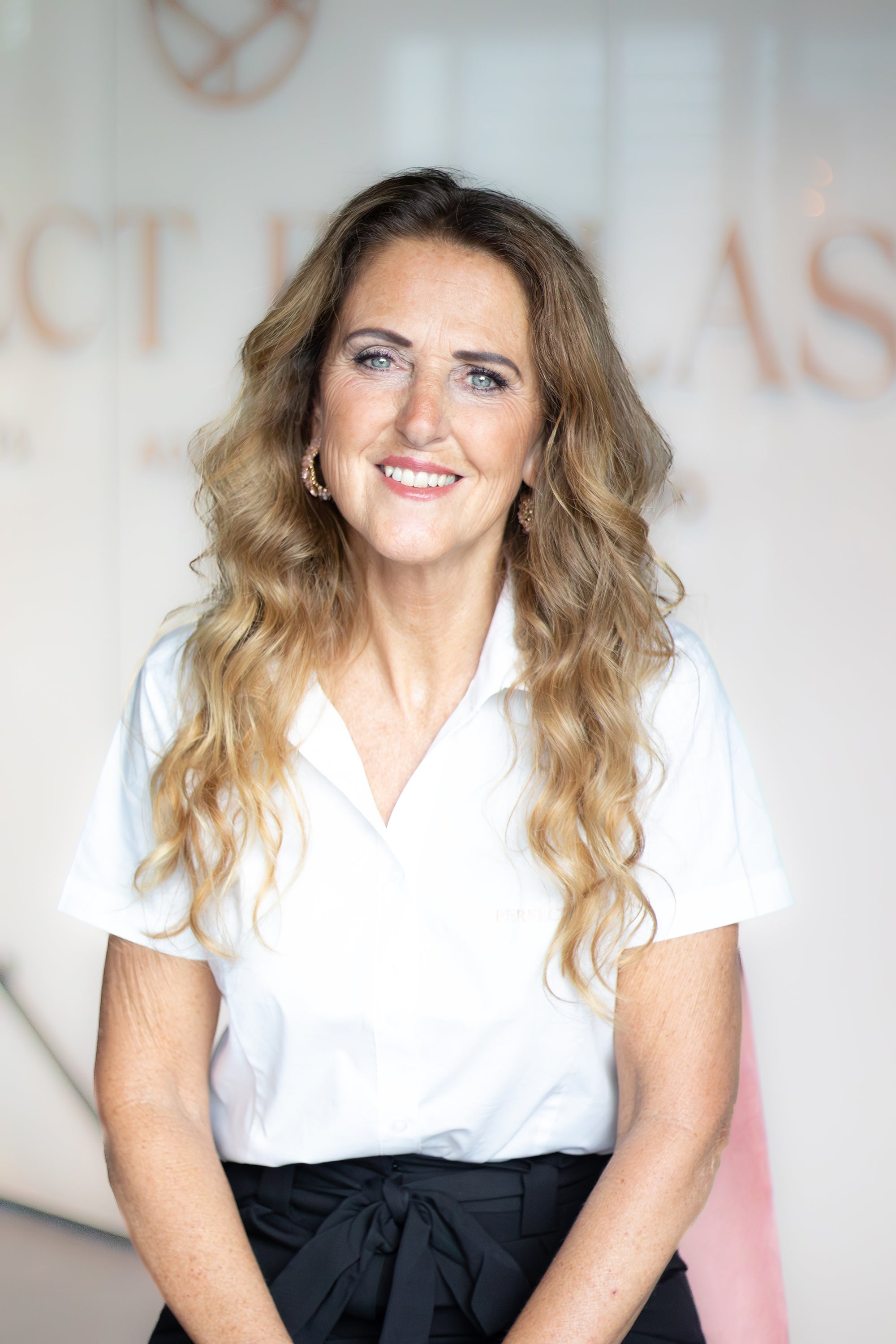 About Us: Who We Are - Over ons – PE Cosmetics Global